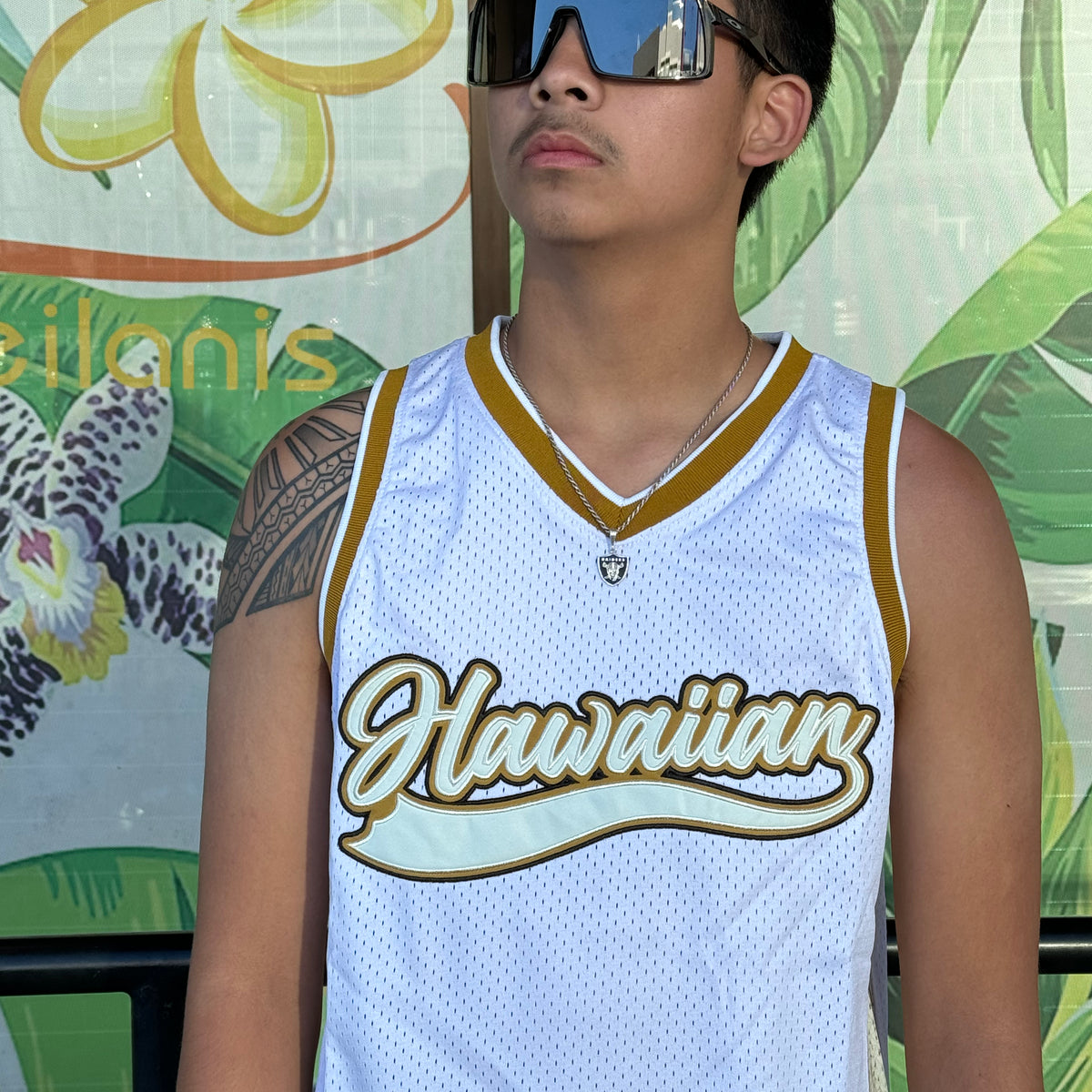 Hawaiian Script Basketball Jersey - White/Tan – KUA